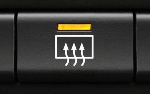 How to Demist the Front Windscreen and Rear Window - Learn Automatic