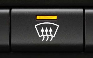 How to Demist the Front Windscreen and Rear Window - Learn Automatic